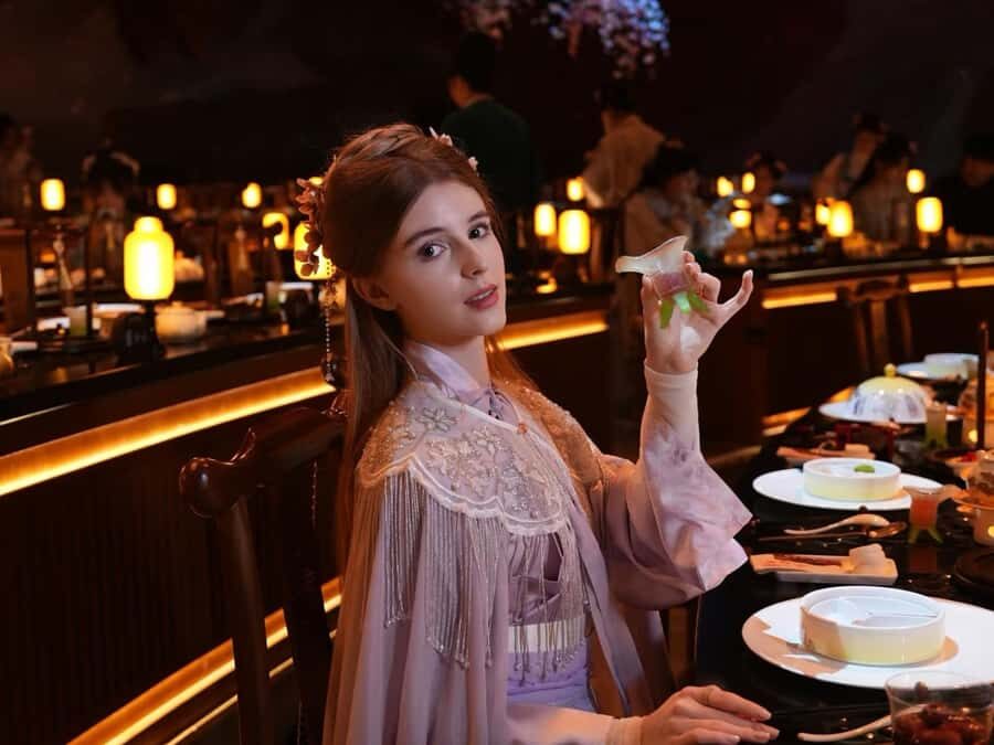 Beijing: Imperial Themed Banquet with Opera and Costume - The Performances: Live Art in Action