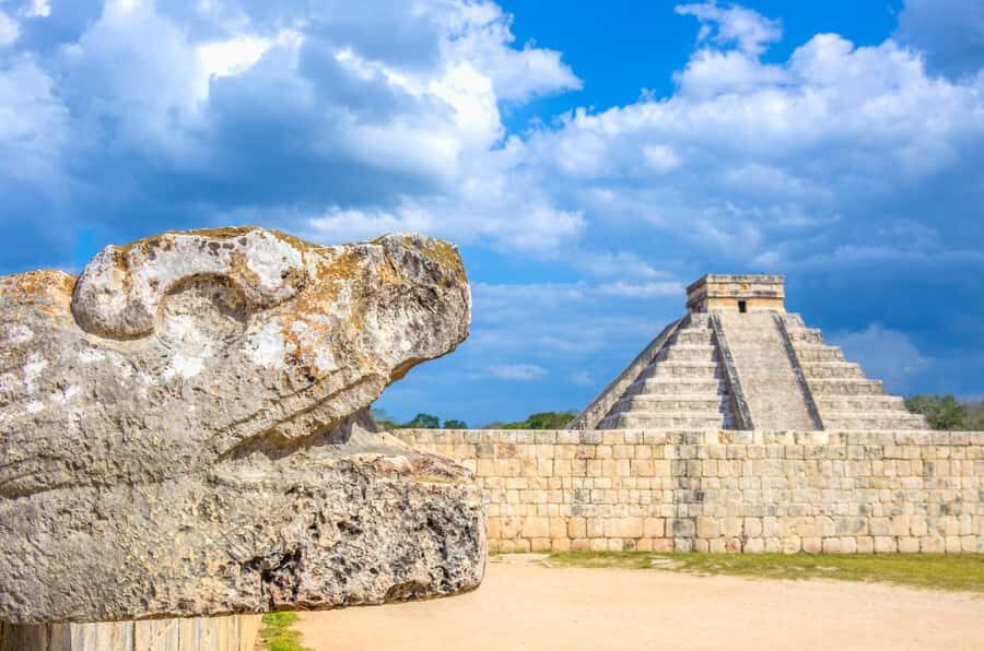 Cancun: Exclusive sunrise at Chichen Itza with an expert guide - The Chichen Itza Experience