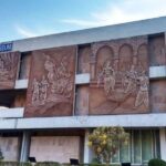 Delhi: Guided Shopping Tour Experience Local Expert Guide - What to Expect on the Tour