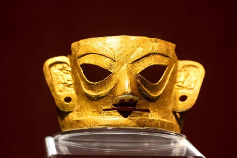 Dujiangyan Scenic Area & Sanxingdui in Chengdu: 1-Day Tour - The Experience for the Curious Traveler