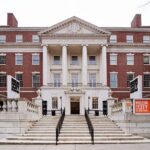 Gossip Girl Uptown Filming Locations Tour in a Vintage Car - What Travelers Are Saying and Why It Matters