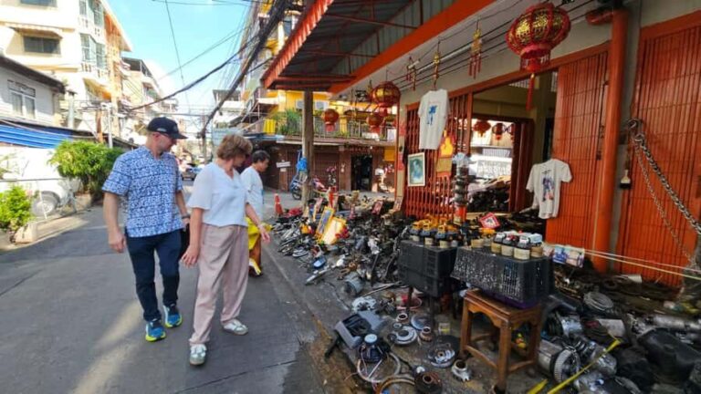 Highlights Local Bangkok Walking Tour with Local Guide - Why This Tour Stands Out