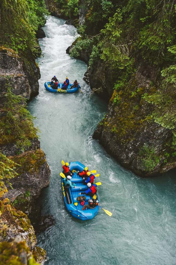 Hope, Alaska: Six Mile Creek 2 Canyon Whitewater Rafting - The Guides and Equipment