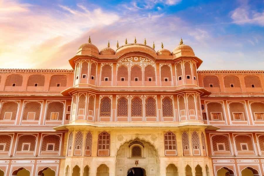 Jaipur: Same Day Amber Fort & Hawa Mahal with Guided Tour - The Experience from a Travelers Perspective
