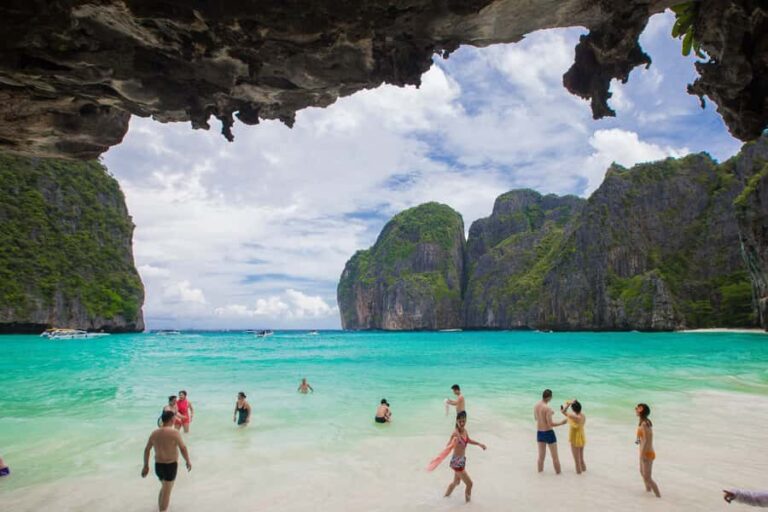 Khaolak: Phi Phi Island & Maya Bay with German Guide & Lunch - Transportation & Schedule