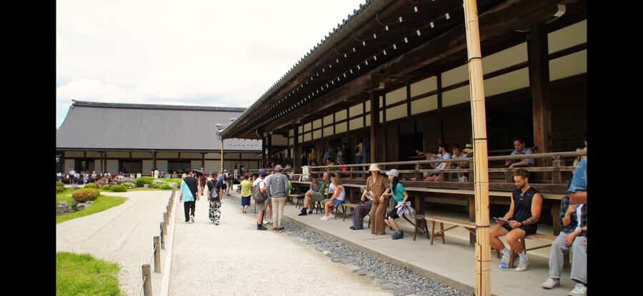 Kyoto: Explore Arashiyama - Monkeys, Temples & Bamboo Trail - Exploring Tenryu-ji Temple