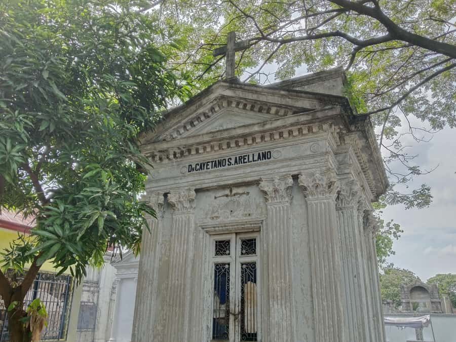 La Loma Catholic Cemetery Walking Tour - The Itinerary: Why It Works