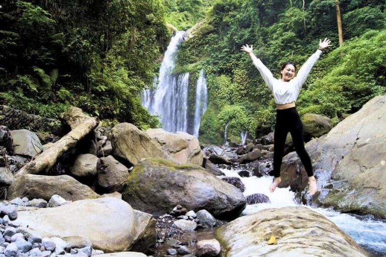 Lombok: Senaru Waterfalls & Bayan Heritage Experience - Discovering Bayan Village and Its Historic Mosque