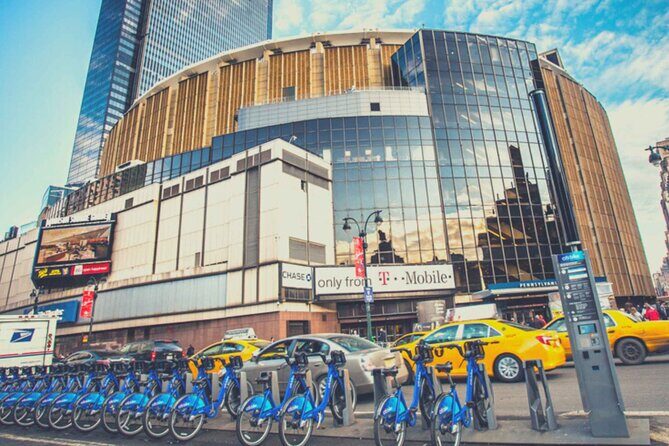 New York Rangers Ice Hockey Game at Madison Square Garden - Why This Tour Stands Out