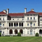 Newport: The Breakers, Marble House & Downtown Day Tour - The Itinerary in Detail