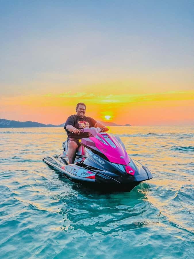 Phuket: E-jetski and water sports patong for rent and tour - The Experience: A Balance of Fun and Safety