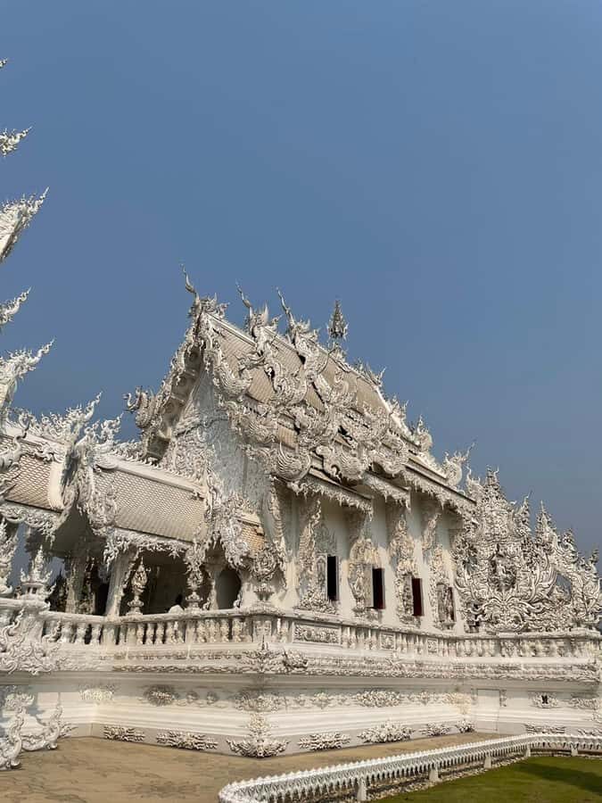 Private trip Chiang Rai Day trip, White Temple, Blue temple - Practical Tips & What to Bring