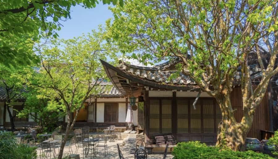 Seoul: Insadong & Jogye Temple Cultural Guided Walking Tour - A detailed look at what to expect