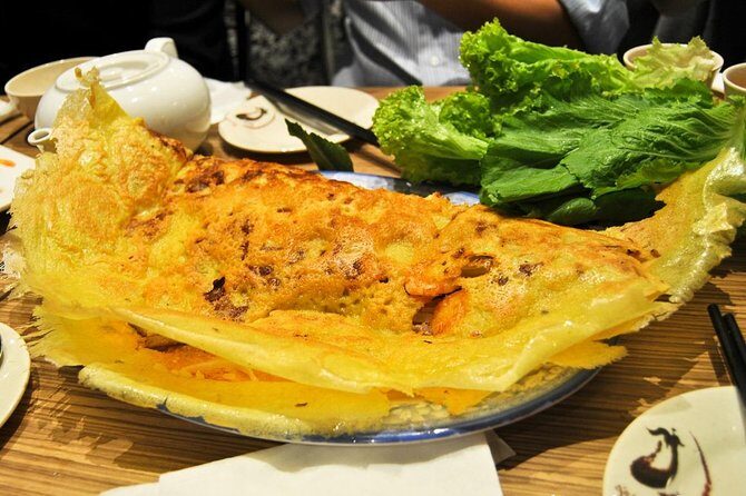 Small-group Foodie by Night in Saigon (04 hours) - An In-Depth Look at the Experience