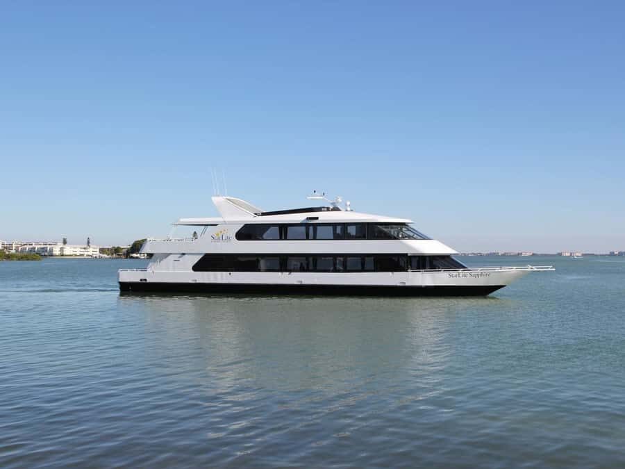 St. Pete Beach: StarLite Sapphire Dining Yacht Cruise - What To Expect on Board