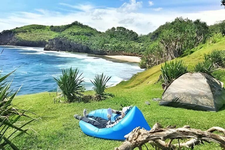 Yogyakarta: 5-Beach Full-Day Tour with Transfers & Entry Fee - Who Is This Tour Best Suited For?