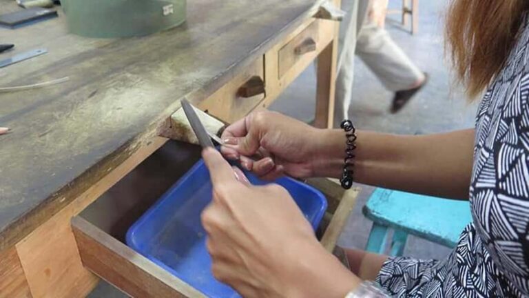 Yogyakarta: Prambanan Temple, Kota Gede & Beach Tour - Analyzing the Value