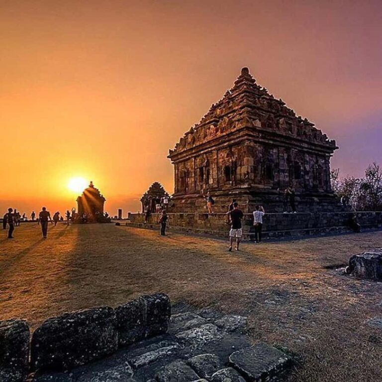 Yogyakarta: Prambanan Temple Tour and Golden Sunset - Why This Tour Works