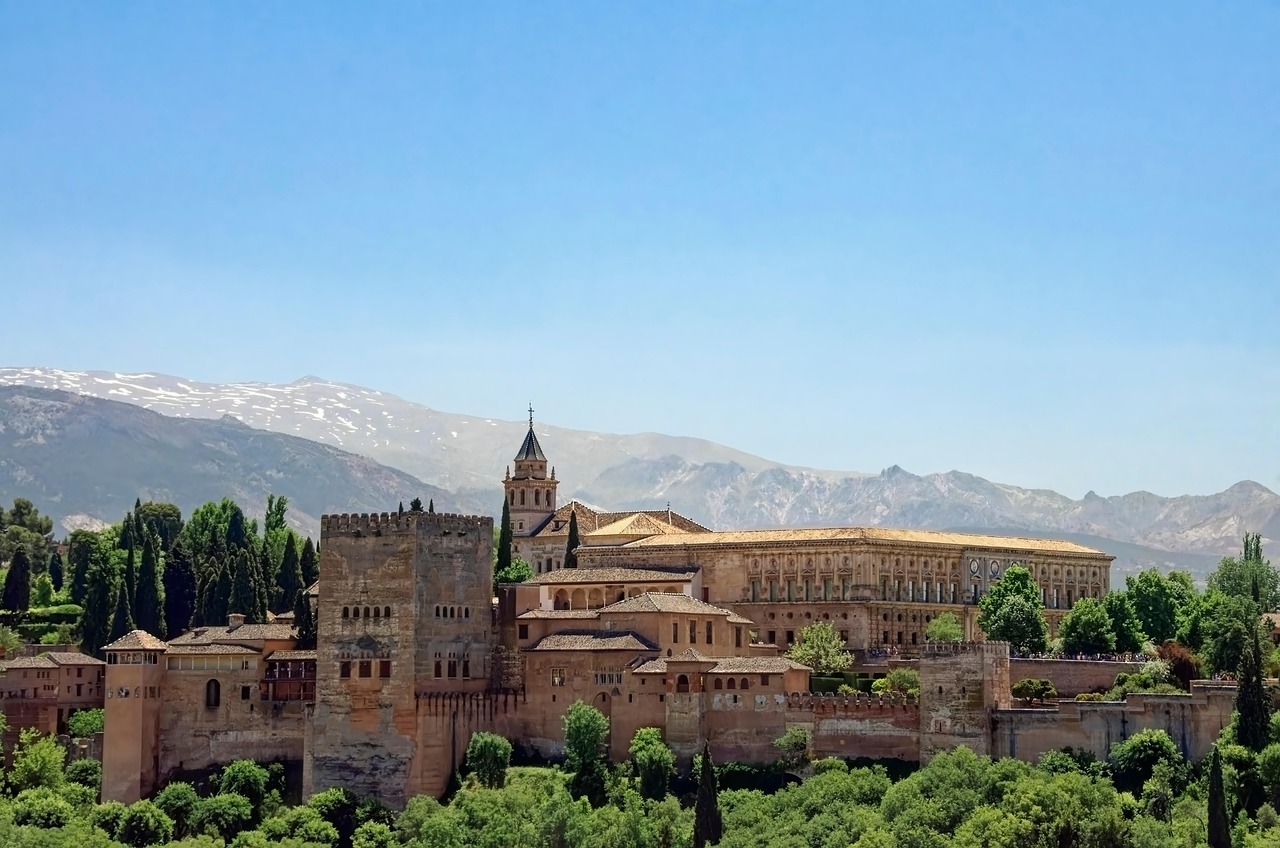 Alhambra panoramic snow