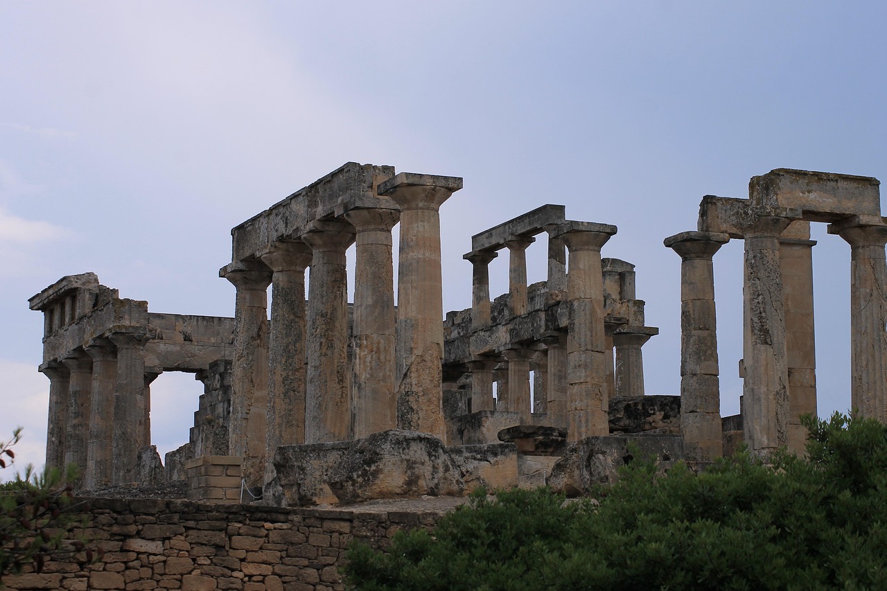 Ancient Greek temple architecture in Aegina