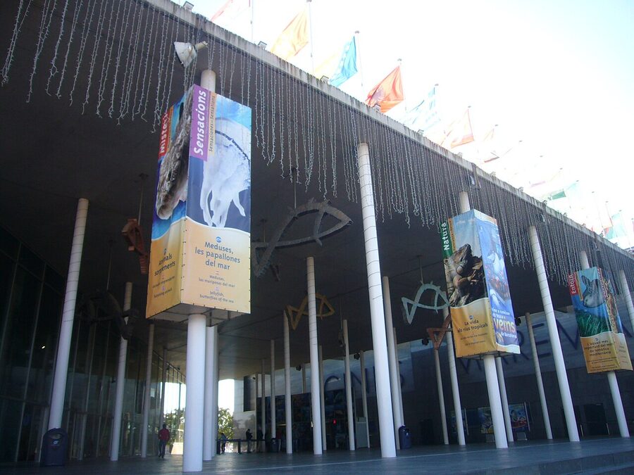 Barcelona Aquarium entrance at Moll d'Espanya