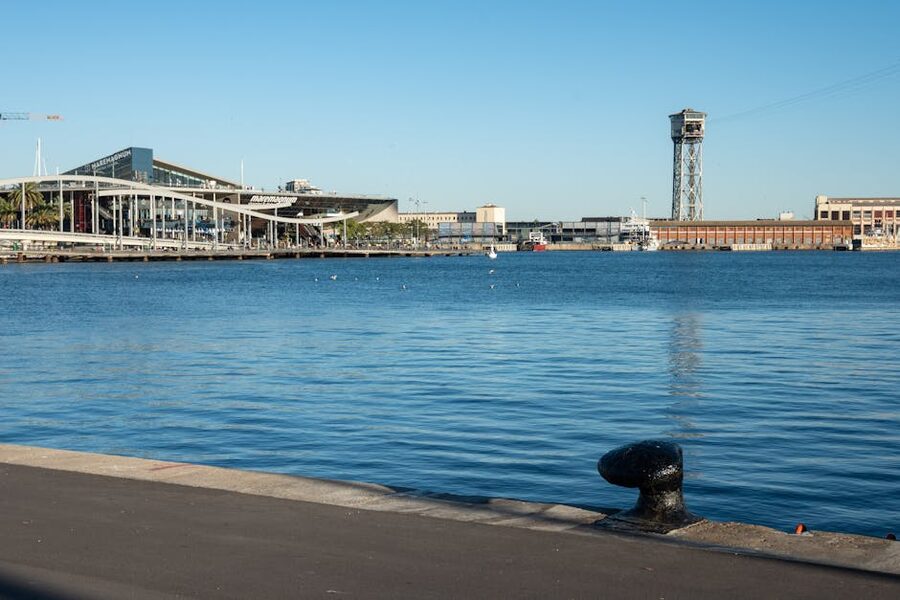 Port Vell waterfront Barcelona with Aquarium building