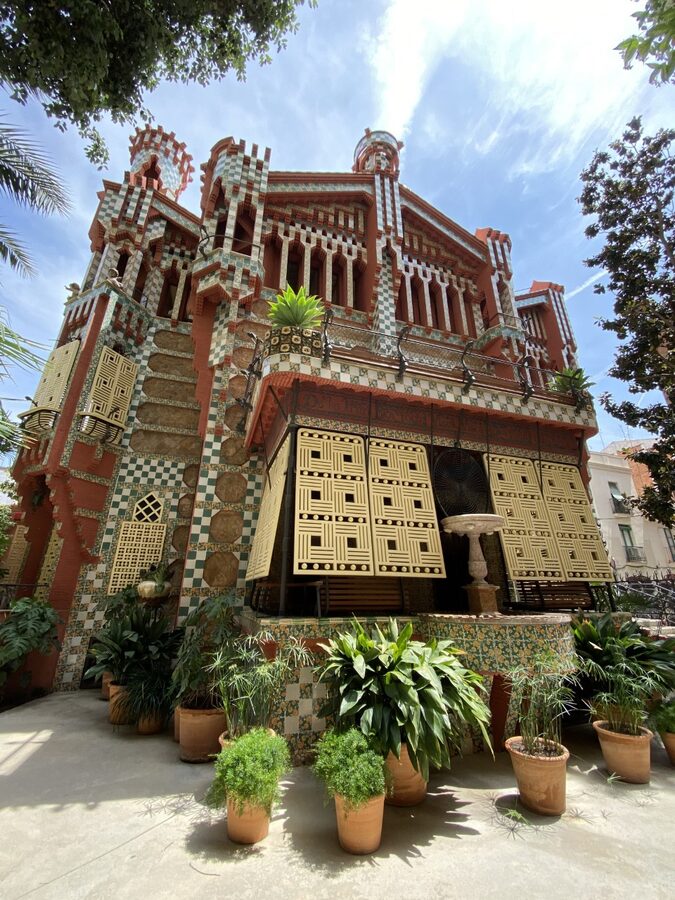 Casa Vicens facade tile detail