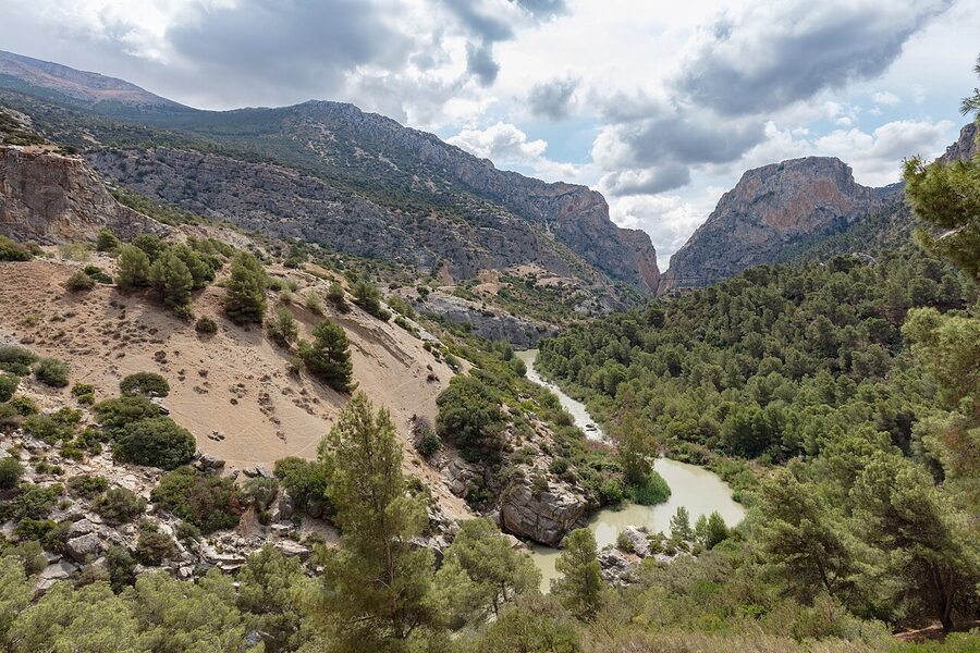 Hanging footbridge between the two rocky cliffs at Caminito del Rey
