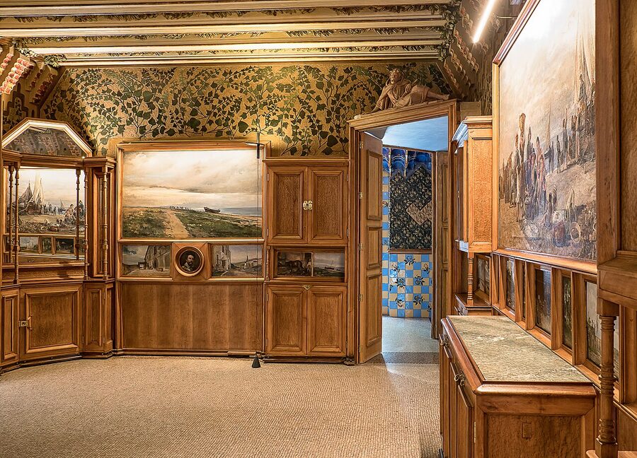 Casa Vicens Barcelona exterior view 3