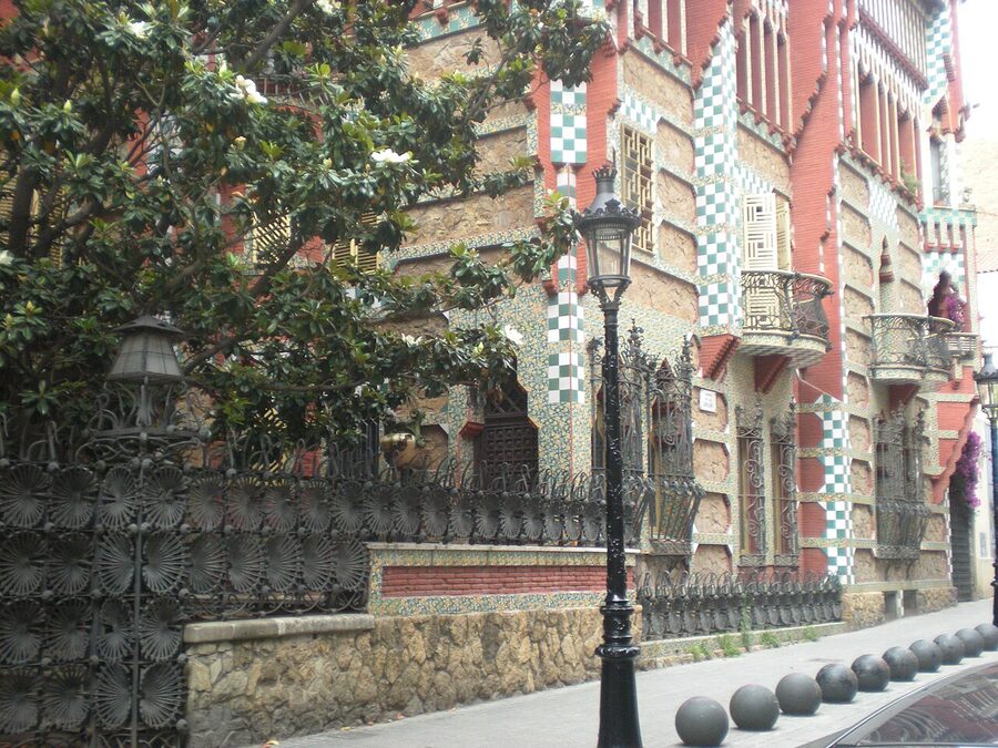 Casa Vicens Gracia facade