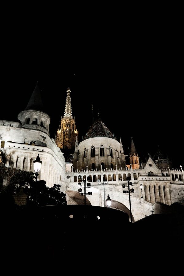 Fishermans Bastion and Matthias Church at night