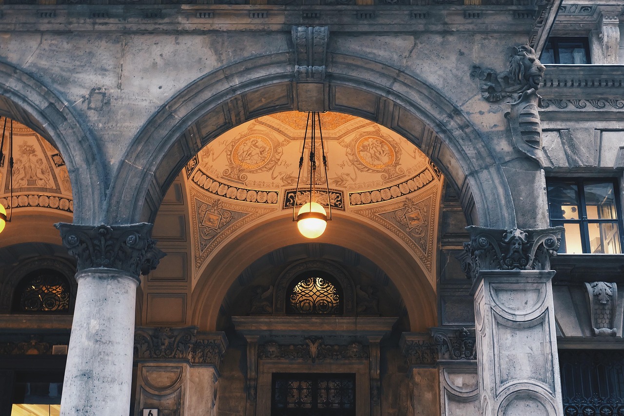 Horseshoe arch detail