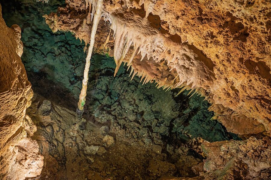 Interior cave chamber Coves dels Hams