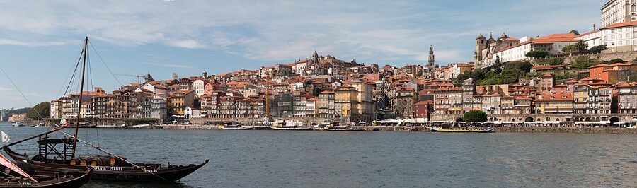 Porto Ribeira panorama with rabelo boats on Douro