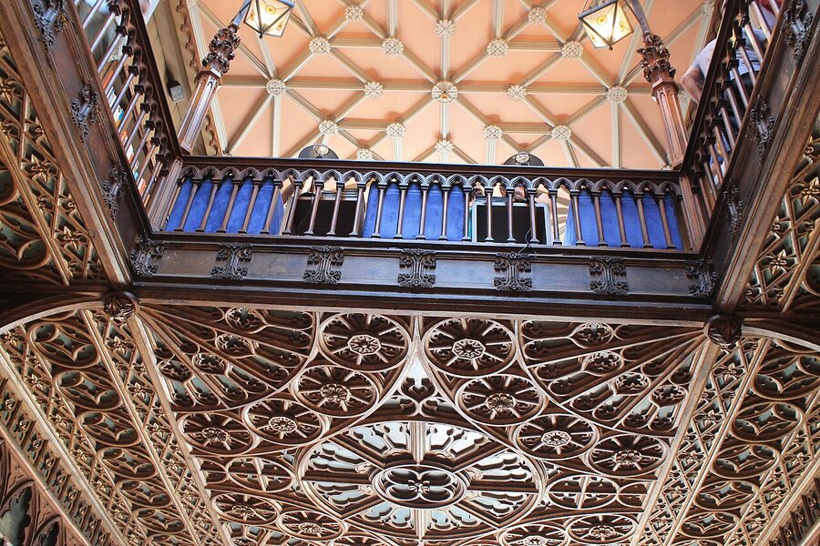 Livraria Lello carved wooden shelves