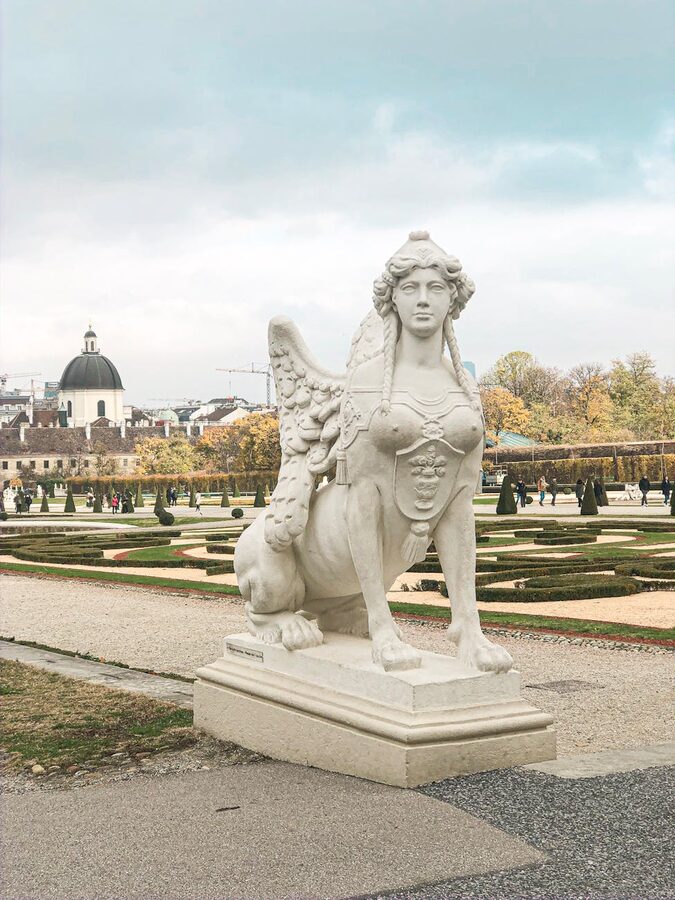 Garden statue Vienna Belvedere