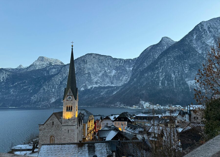 Hallstatt snowy rooftops lake