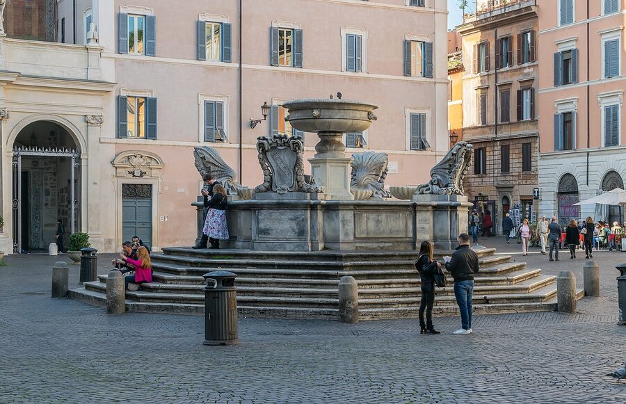 Fountain at Piazza Santa Maria in Trastevere