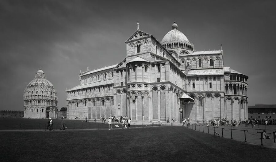 Pisa Cathedral and Baptistery in black and white