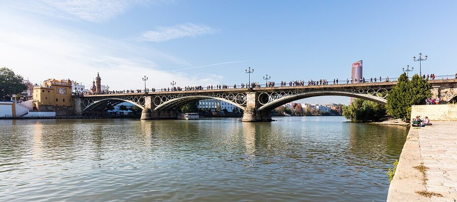 Puente de Triana bridge across the Guadalquivir