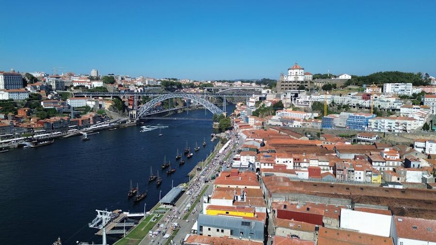 Porto Dom Luis I bridge aerial view
