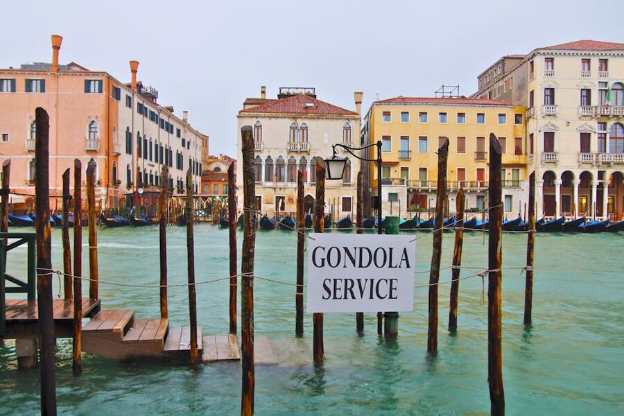 Gondola service sign on a Venice canal